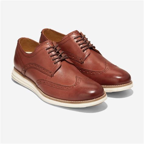 10 Best Business Casual Shoes For Men 2024 Tested By Style Experts