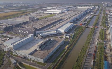 特斯拉上海工厂 Model 3 生产线被曝停工，暗示改款车型将至 科技先生