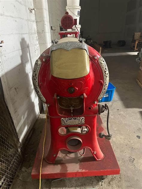 100 Year Old Royal Roaster 6 Restored In Fire Engine Red Small