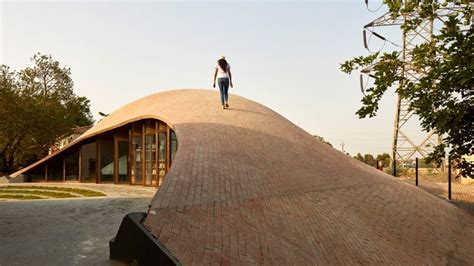 Sameep Padora Creates Undulating Brick Roof To Cover Indian School Library