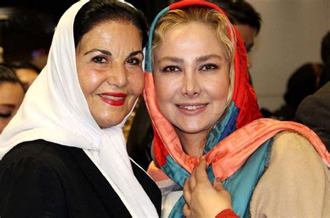 عکس بهروز وثوقی و پوری بنایی در هوای برفی شمال شهر تهران؛ سال 53