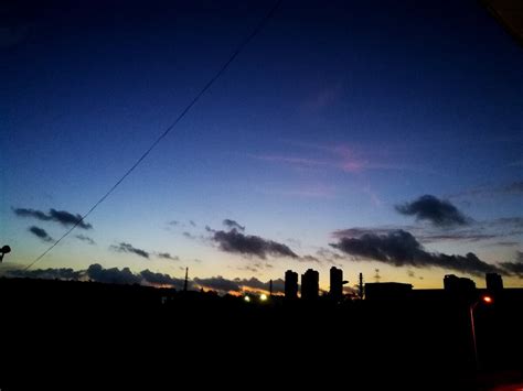 早晨天蒙蒙亮图片早晨天没亮的图片天快亮了我还没睡图片大山谷图库