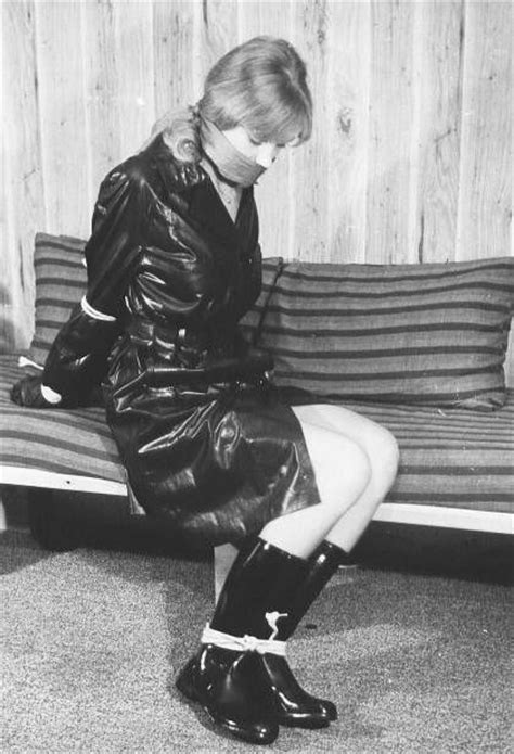 10 Rubber Raincoats Ideas In 2020 Rubber Raincoats Raincoat Rain Wear
