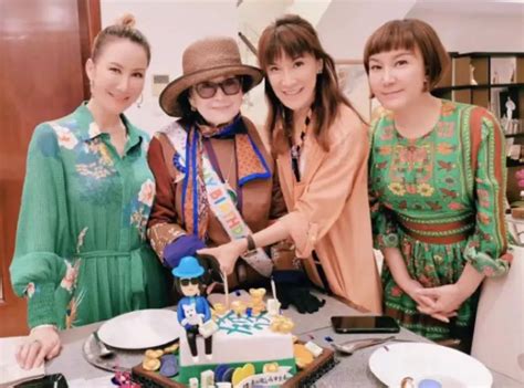 李玟姐姐：李玟脑死亡后母亲仍不放弃，一定要在李玟头顶落针凤凰网