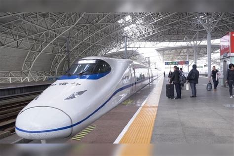 国内多地疫情散发，中秋假期还能出行吗？专家发声疫情发声