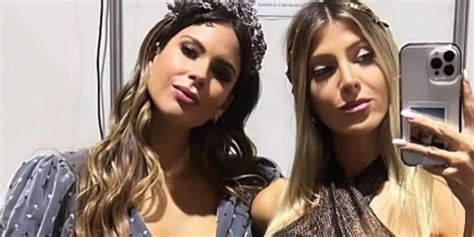 Barby Franco Y Cande Ruggeri Posaron Juntas Para Mostrar Sus Pancitas