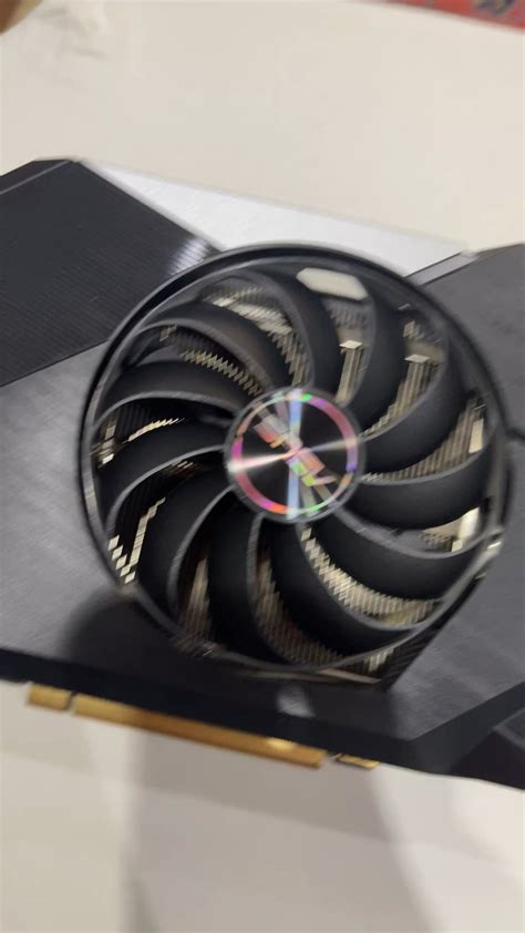 My Gpu Fan Doesnt Spin Under Load And When I Opened It I Noticed