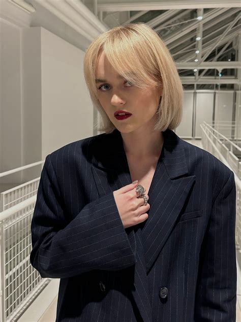 Следствие ведут колобки персонаж с табуреткой 97 фото