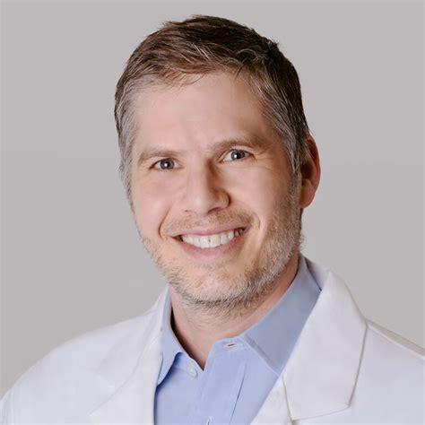 Clarity Eye Dr Robert Adam