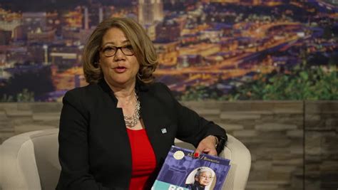 Vivian Sanchez Jones Reads Biografia De Rosa Parks Roanoke Valley