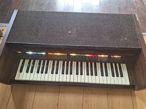 Lowrey Wandering Genie L2 1980 Reverb