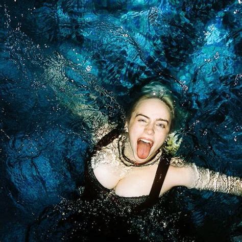 Billie Eilish Posts Pic Of Big Boobs To Instagram Loses 100k Followers