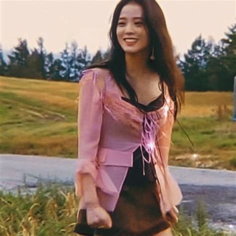 Пин от пользователя Megi на доске Jisoo