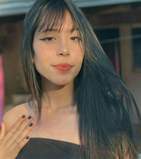 Pin De Angelina Marques Em Fotos De Meninas Meninas De Cabelo Longo Fotos De Rosto Posições