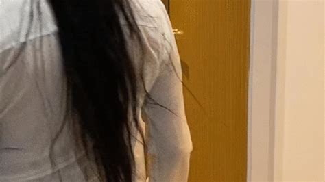 Door Locked And I Can T Get Into Bathroom Do Pee And Do In Jeans