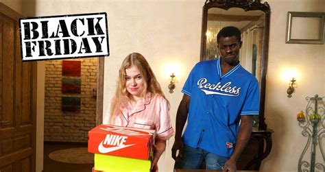 Meow Miu Model Profile