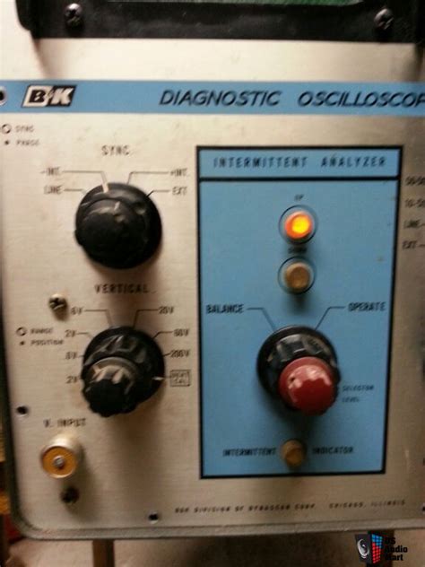 Vintage B K Model 1450 Diagnostic Oscilloscope Vectorscope With Manual Photo 656279 Us