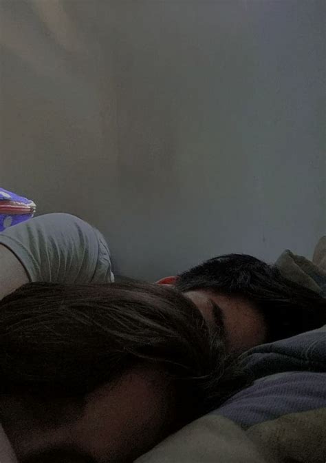 Pin De Julissa Reyes En Visión Board Fotos De Parejas Durmiendo
