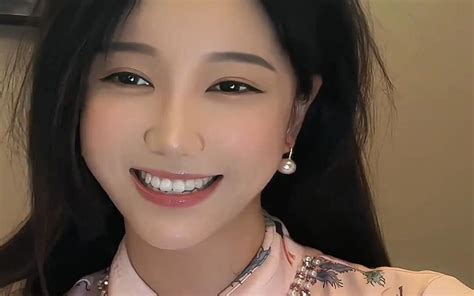 能不能让邓丽君把歌唱完，不能让邓丽君唱完的，能不能让我唱完！ 猛男勇闯家居圈 猛男勇闯家居圈 哔哩哔哩视频