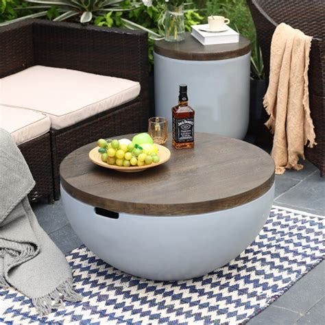 Luxenhome Round Outdoor Coffee Table 315 In W X 315 In L At