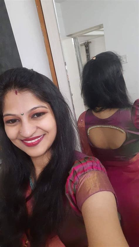 Pin By Mitra Gargi On Blouse Beautiful Smile Women Beautiful Girls