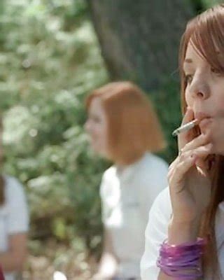 Kaley Cuoco Very Hot Smoking Girl Porn Pictures Xxx Photos Sex Images Pictoa