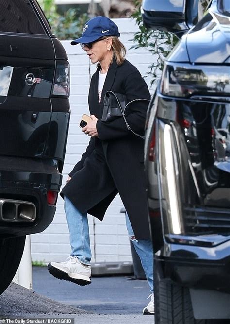 Jennifer Aniston Leaves Hour Skincare Appointment Ahead Of Oscar