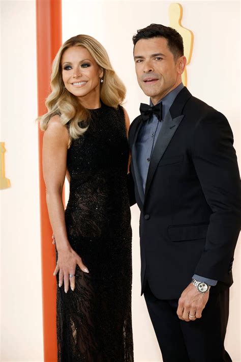 Kelly Ripa And Mark Consueloss Daughter Walked In On Them Having Sex