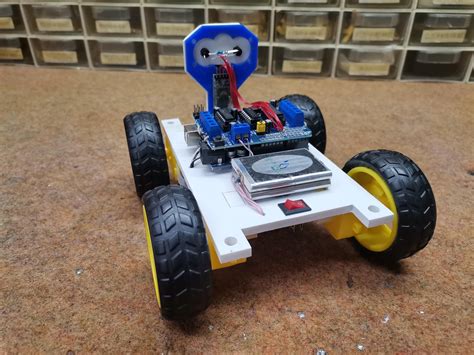 Diy Arduino Voice Controlled Robot 3 Steps Instructables