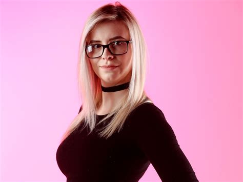 Sunshine Girl Nicole Toronto Sun