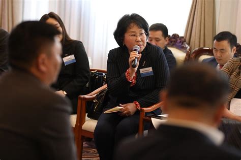 Ерөнхий сайд Л Оюун Эрдэнэ Уул уурхайн бус экспортын тэргүүлэх бүтээгдэхүүн үйлчилгээг