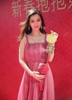 angelababy露粉色奶头 图库 五毛网