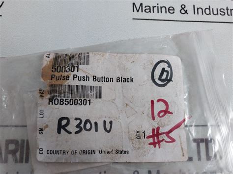 Robot Coupe 500301 Pulse Push Button Black Aeliya Marine