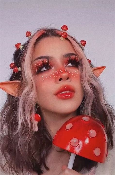From Whimsical To Wicked Stunning Character Makeup Ideas Ideias De Maquiagem Maquilhagem De