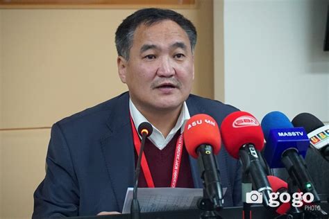 Өнгөрсөн шөнө угаарын хийнд хордсон гэх 6 дуудлага иржээ