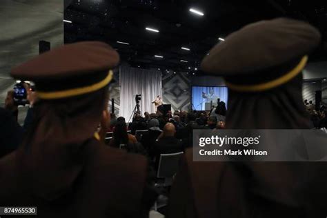 Farrakhan Speech Photos And Premium High Res Pictures Getty Images