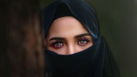 Полиция Ирана обнародовала видеозапись смерти женщины в полицейском участке ИА Красная Весна