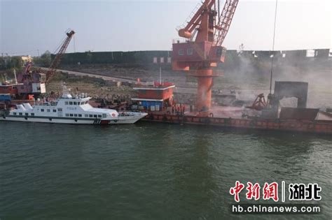 中新网湖北 湖北新闻网 荆州海事局强化现场管控应对雨雾大风寒潮天气