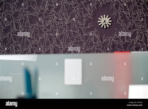 Office With A Wall Clock A Memo In The Foreground Stock Photo Alamy