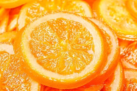 신선한 밝은 둥근 오렌지 조각 오렌지의 그늘 플랫 레이 상단보기 밝은 디자인 과일 조성물 비타민 C의 개념 Cyrup의 건강 한 건강 한 음식 0명에 대한 스톡 사진 및