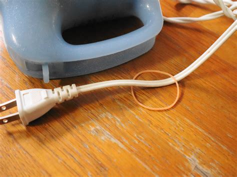 こんな方法あるの知ってたまとめるだけが能じゃない 便利すぎる輪ゴム活用術 ECナビ