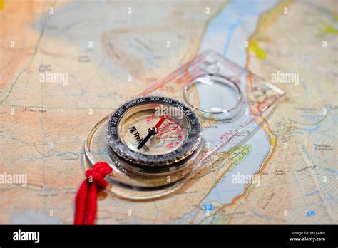 How To Navigate With A Map Compass Lotsafreshair