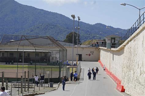 Former San Quentin Guard Pleads Guilty To Smuggling Cell Phones To