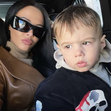 Анастасия Решетова продемонстрировала трогательный подарок от сына Вокруг ТВ