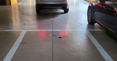 쉽게 발견하기 어려운 자동차 하부 누유 그 원인은 무엇일까 픽플러스