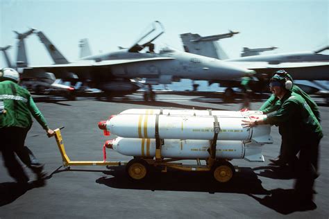 Ukraine Seeks Us Cluster Bombs To Adapt For Drone Use The Japan Times