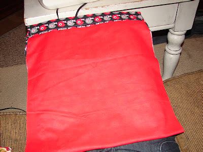 It S A Cinch A Girl And A Glue Gun