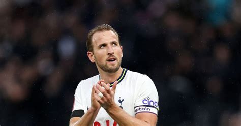 맨유 이적설 케인 토트넘에 집중하고 있다 풋볼 365