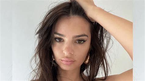 A Mirror Selfie Shows Emily Ratajkowskis Long Legs In A Teeny Black Minidress