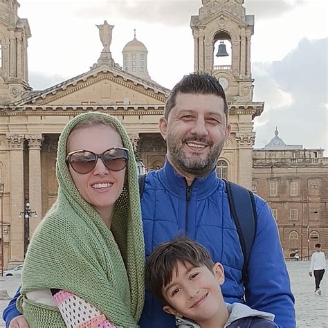 Имоти 🎉 Честит рожден ден Владислав Сагач Пожелаваме ти здраве щастие и неотлъчен късмет по